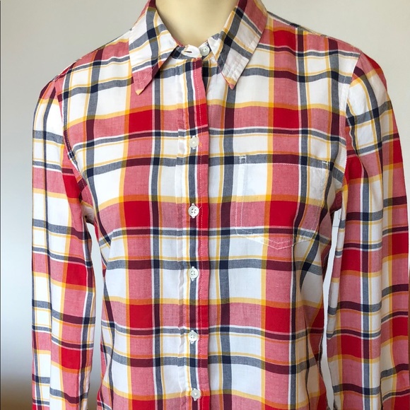 GAP | Tops | Gap Boyfriend Button Up Xs | Poshmark